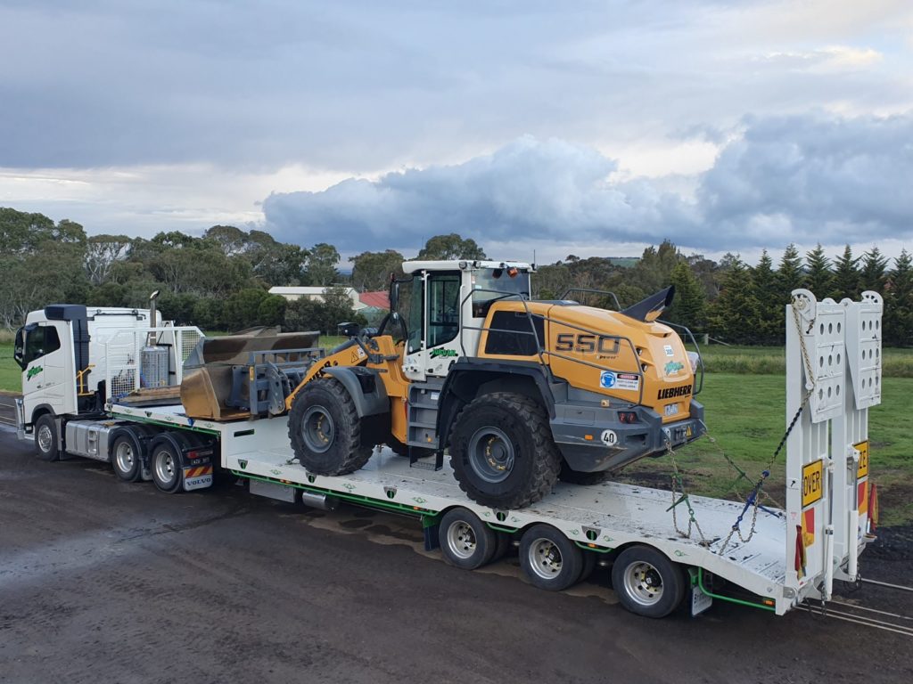 New Volvo FH600 Truck with Drop Deck, Deck Widener Low Loader - Jordan Rail