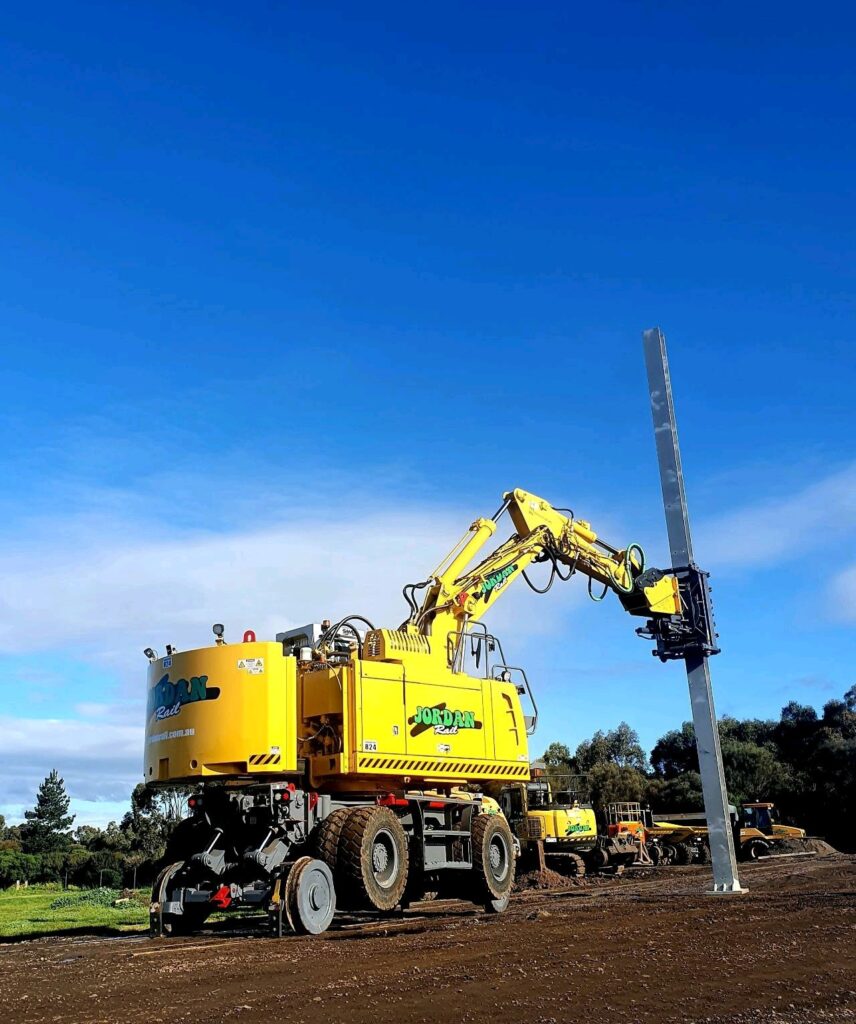 Excavator Mounted Manipulators - Jordan Rail