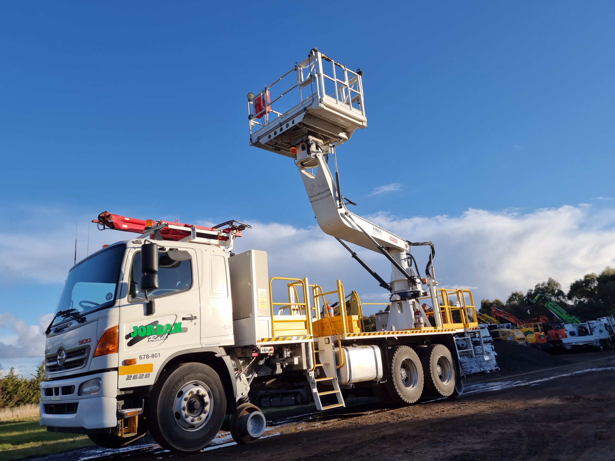 Hi-Rail EWP Truck - Jordan Rail