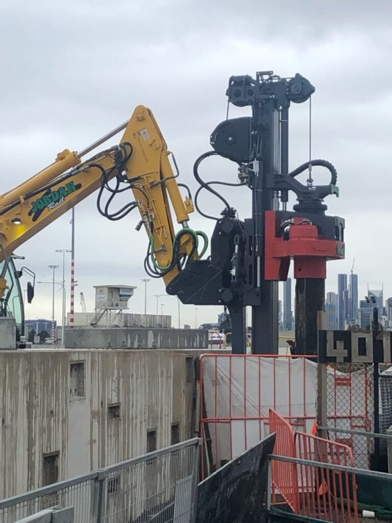 Movax Telescopic Drill Rig - Jordan Rail