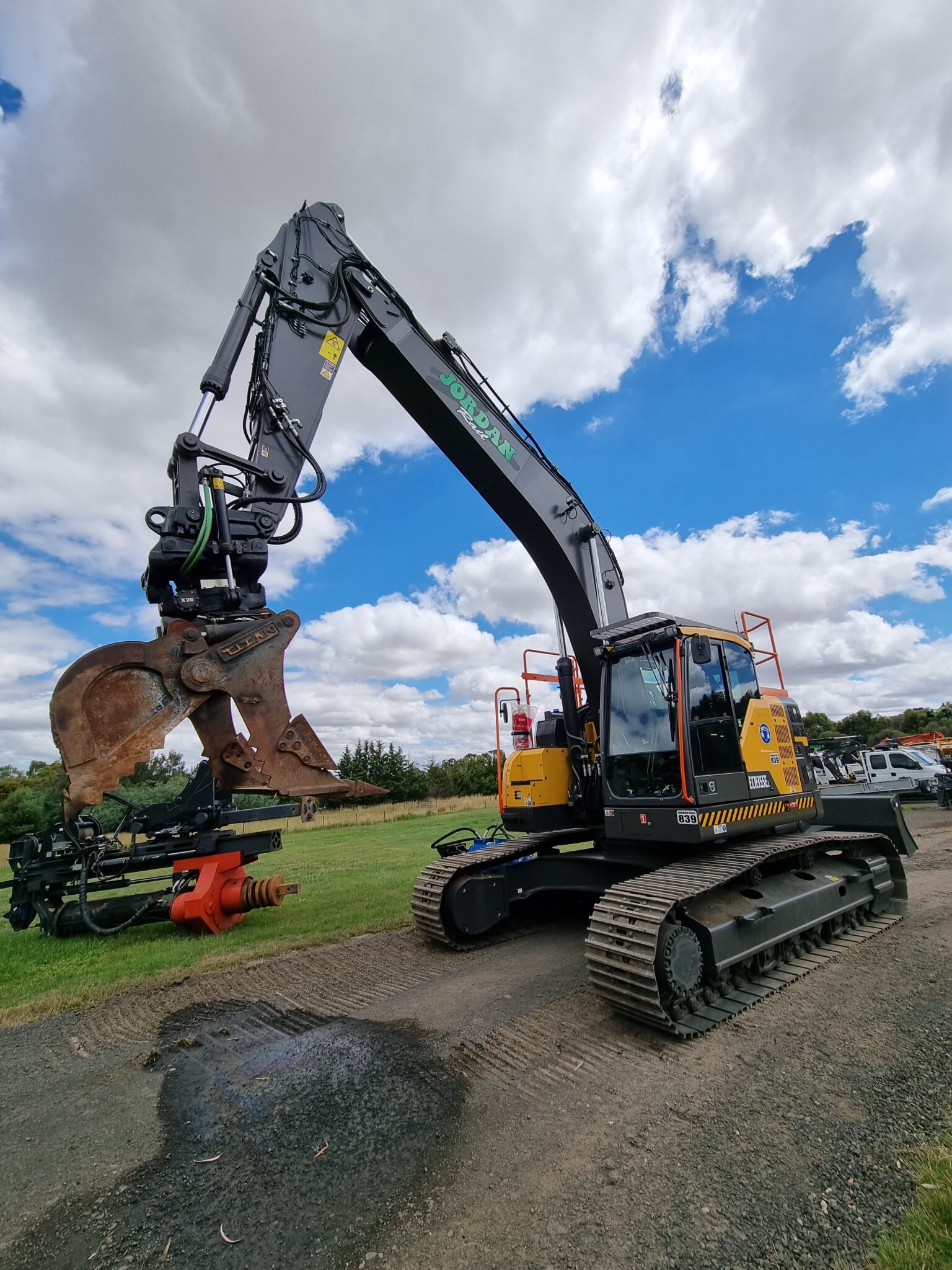 New Volvo ECR355E Zero Slew 35T Excavator - Jordan Rail