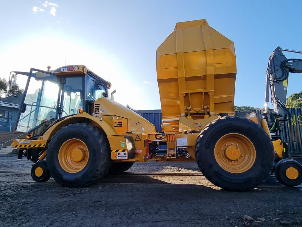 New Hydrema 912 ES Hi-Rail Dumper - Jordan Rail