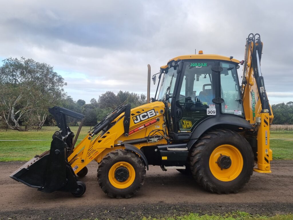 Hi-Rail Backhoe Loaders - Jordan Rail