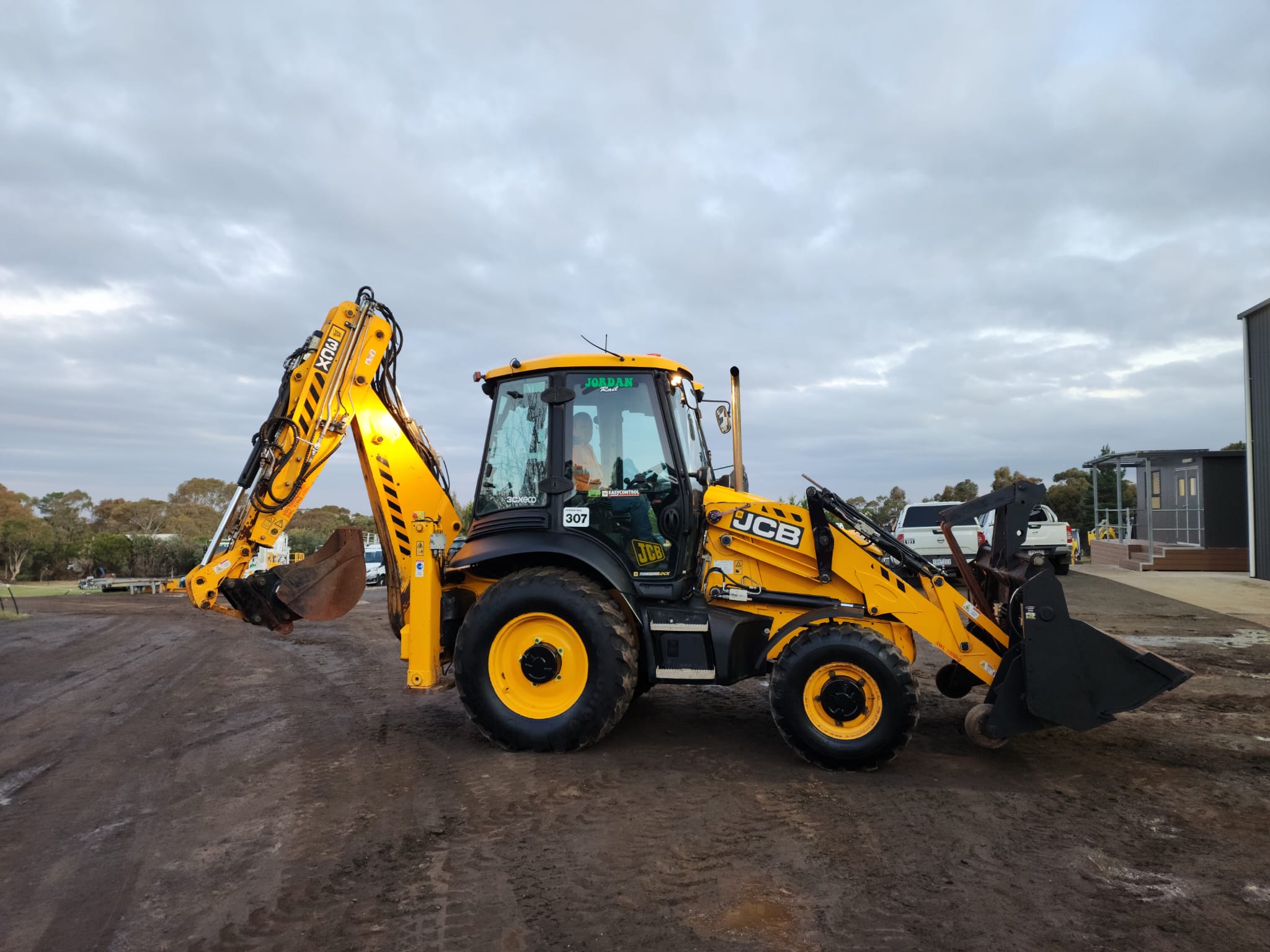 Hi-Rail Backhoe Loaders - Jordan Rail