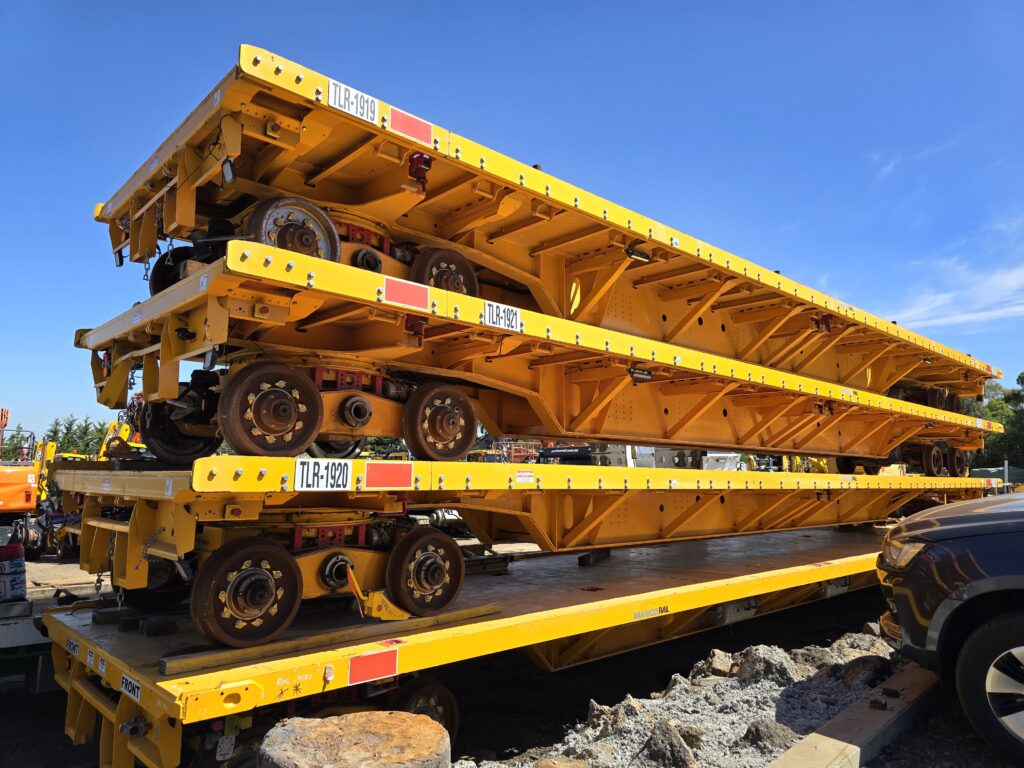 Rail Tug Vehicle, 14.5m Rail Trailers and Rail Straddle - Jordan Rail
